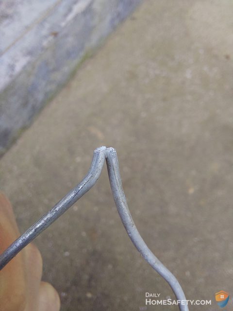 11 Simple Ways to Cut Wire Without a Wire Cutter (Illustrated ...